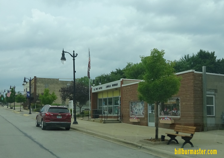 Looking At The Lincoln Post Office July 2023 